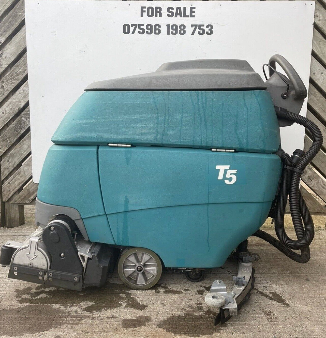 Tennant T5 Industrial Pedestrian Scrubber Dryer - 240 volt – Northern ...